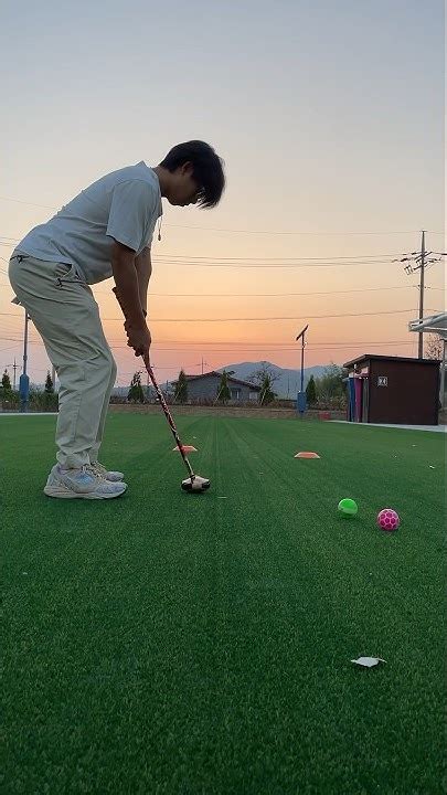 파크골프 퍼팅 연습장을 발견했어요 パークゴルフ 파크골프 Parkgolf 요요파크골프 스윙연습 Youtube
