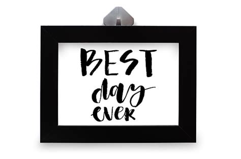 좋은 날도 현대 서 예입니다 손으로 쓴된 텍스트입니다 검은 나무 프레임에서 영감 따옴표입니다 화이트에 격리 Best Single Word에 대한 스톡 사진 및 기타