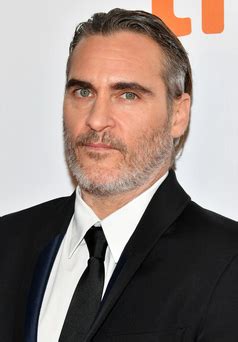 Joaquin Phoenix Voice Actors From The World Wikia Fandom