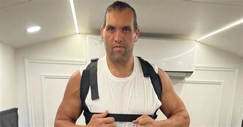 The Great Khali Car Collection From 1 50 Crores Land Cruiser To The