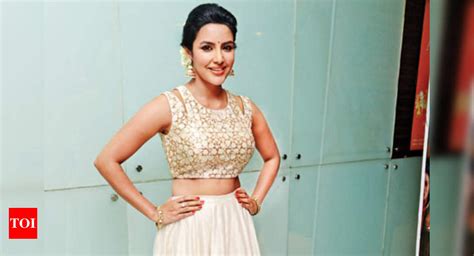 Ways To Wear The Crop Top Times Of India