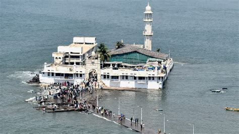 Mumbai News Haji Ali Dargahs Pathway To Get Major Upgrade Oneindia News