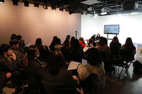 서울종합예술실용학교 방송구성예능작가 썰전 전여름 특강 후기 Jtbc 썰전 김구라 유시민 등 Facebook