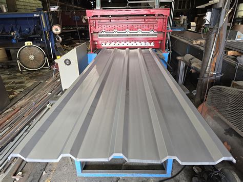 [동부스틸] 샌드위치판넬 지붕 덧방용 은회색 V250 지붕강판 생산 판매합니다