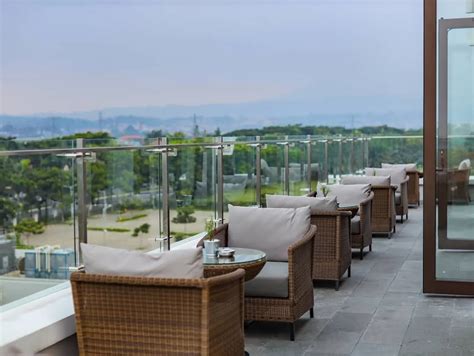 Mason Pine Bandung Hotel Diamond Glass