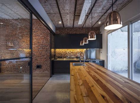 Белый лофт с черными акцентами в Macedonia - Loft-journal.ru