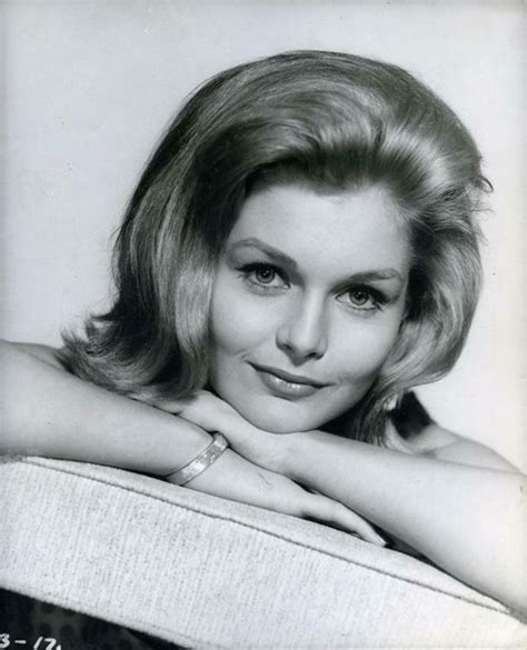 Beautiful Photos Of A Young Carol Lynley In The 1950s And 60s