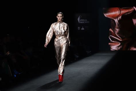 Lorena Saravia La Diseñadora Mexicana Que Trae La Artesanía De Su País