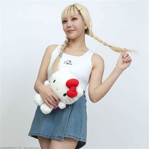 Hello Kitty Japanla Crop Top
