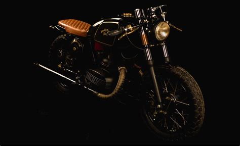 Jawa Yezdi Custom Cafè Racer Bobber Scrambler Modified Royal