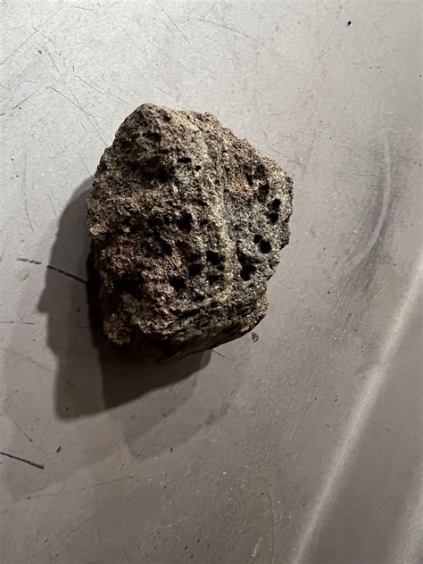 Need Help Identifying Possible Meteorite R Minerals