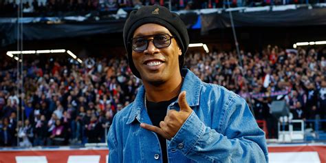 Ronaldinho Givemesport