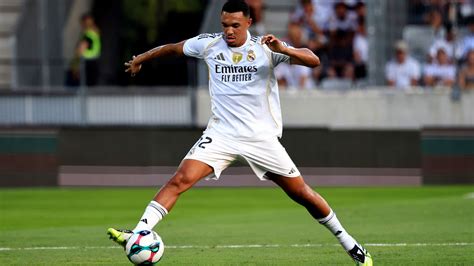 Macca Reveals Giving Advice About Madrid Move To Alexander Arnold