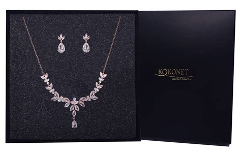 Zestaw Biżuterii Różowe Złoto Kolczyki Kolia Glam Kokonet Moda