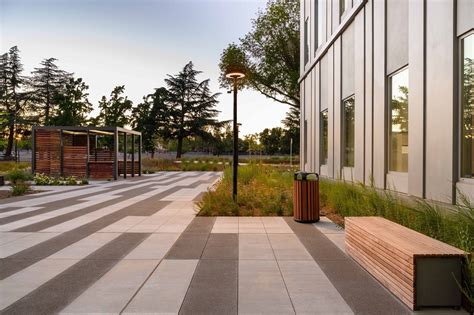Work Meets Nature On The 10x Genomics Campus — Landscape Architecture