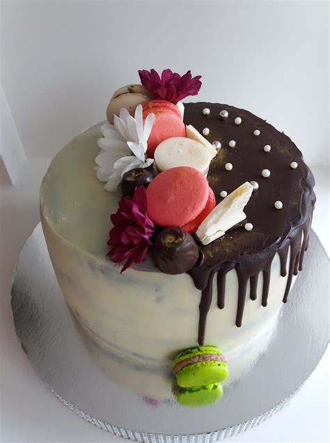 Торти на замовлення у Торти на замовлення у Чорткові