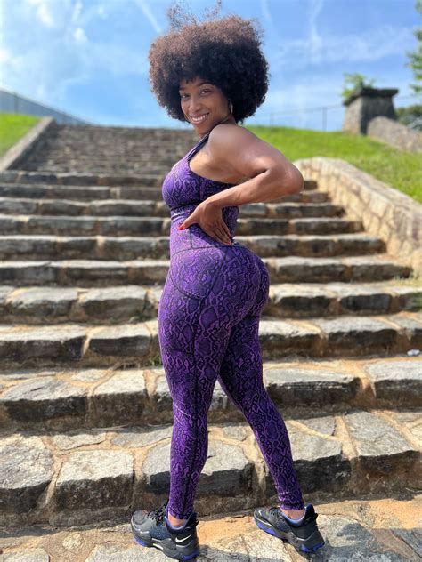 Pretty Python Workout Set Peach Perfect