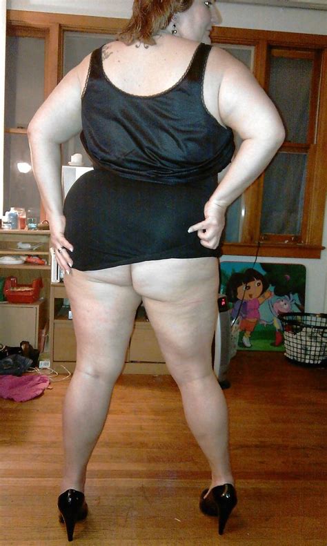 Mature Mini Skirt No Panties Ass 44you