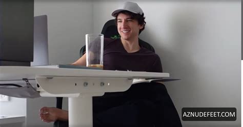 Daniel Thrasher Feet Aznudefeet Men