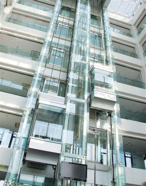 What Should You Know When Choosing A Panoramic Glass Elevator