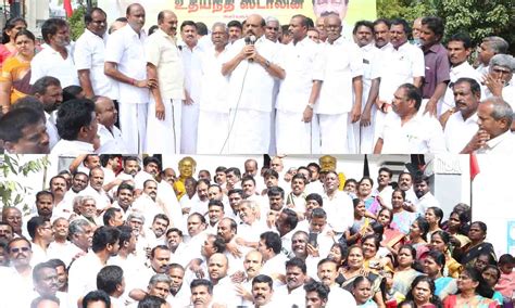 திருப்பூர் வடக்கு மாவட்ட தி மு க செயலாளராக நியமிக்கப்பட்ட செல்வராஜ்