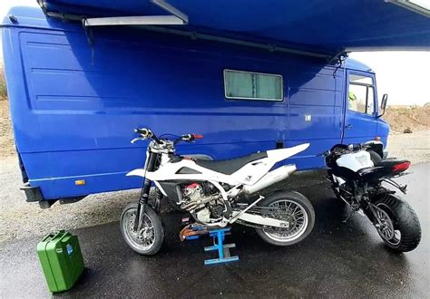 Stuntsession In Rain Cant Be Picky This Late In The Season D Scrolller