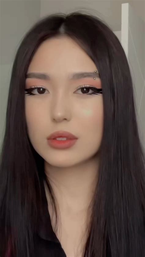 Dana Tran Model Career