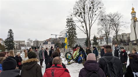 Пластуни Рівненщини вшанували память полеглих Героїв України Горинь інфо