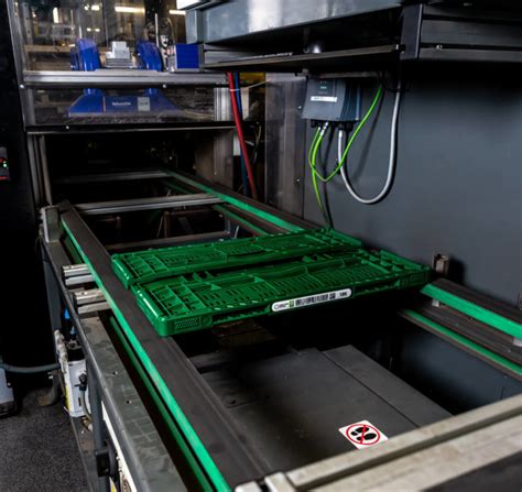 Advantages Of Plastic Crates For Fruits And Vegetables Didak Injection