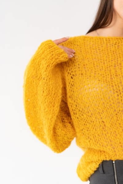 Купити СВЕТР ПАВУТИНКА ЖОВТИЙ O Djpau 07 в інтернет магазині Emmelie Delage