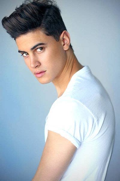 Eric Stanton Betts About Entertainmentie