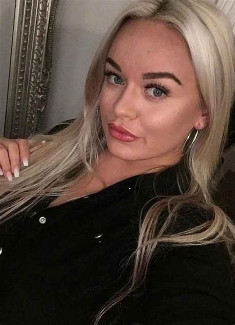 Goggleboxs Paige Deville Brands Her Mum A Disgrace As She Quits
