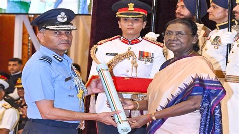 President Murmu Confers Distinguished Service Awards At Defence
