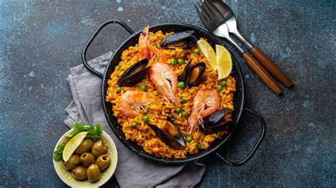 Paella Tarifi Nasıl Yapılır Paella Tarifi Malzemeleri Ve Yapılışı