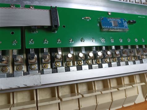 Velocity Sensitive Contactless Midi Keyboard With Polyphonic Aftertouch For Teensy Synth