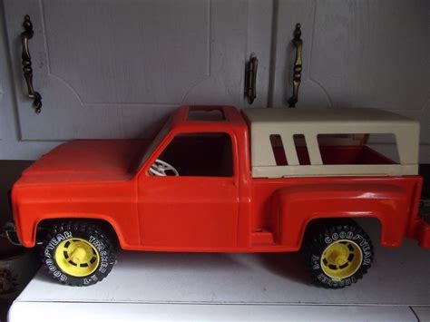 Vintage Chevy Truck Large Plastic Gay Toys 17 14 Estate Find