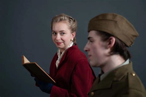 Joyful And Glowy Cassie Unger On Last Train To Nibroc Gallery 7