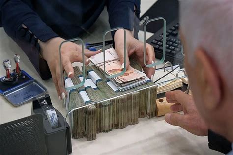 شرایط ثبت‌نام وام ۵۰ میلیونی بازنشستگان اعلام شد