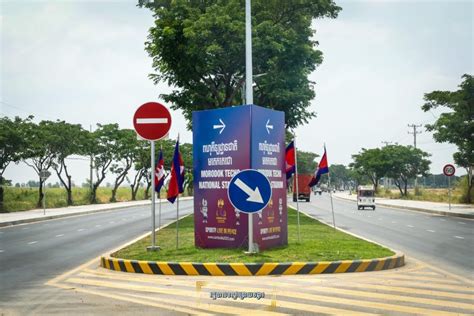 ទង់ជាតិកម្ពុជា ត្រូវបានដាក់នៅតាមបណ្ដោយមហាវិថីឈ្នះឈ្នះ ត្រៀមស្វាគមន៍ស៊ីហ្គេម Cbs Sport