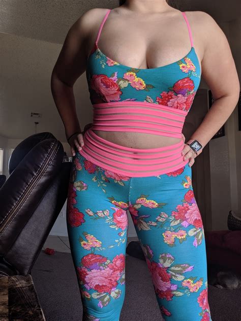 Aqua Floral Scrunch Booty Leggings Mfc Share 🌴