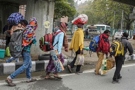 ភ្នំពេញ ប៉ុស្ដិ៍ ពលករ ចំណាកស្រុក កា ស្មៀ រ រត់គេចខ្លួន ចំពេល ការវាយប្រហារ ពី ក្រុម ឧទ្ទាម