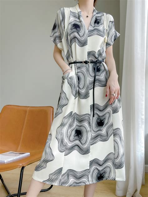 系带真丝蚕丝时尚高端气质收腰醋酸花色连衣裙连衣裙