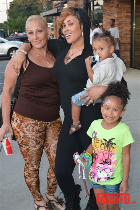 Irmaos Keke Wyatt