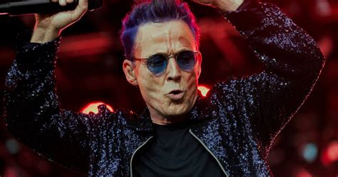 Efter Lyn Udsolgte Koncerter Tager Helmig Også På En Kort Sommer Turné