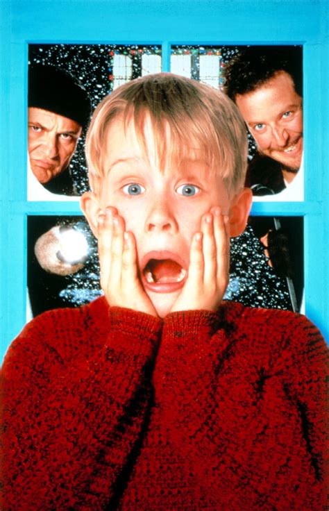 Macaulay Culkin Wears ‘home Alone Face Mask In New Selfie Hollywood Life
