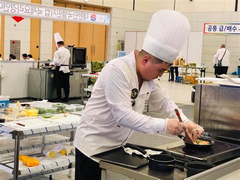 ЮНА рестораны тогооч нар Олон улсын мастер тогооч нарын ур чадварын тэмцээн д тэргүүллээ