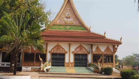Wat Pha Bat Pakse