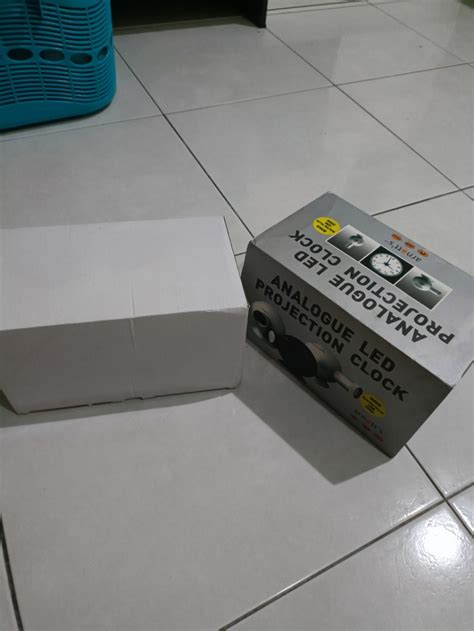 Arnoot Projection Clock Furniture And Home Living Home Decor Clocks On Carousell