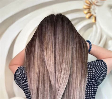 თმის შეღებვის ტექნიკა „ეარ ტაჩი“ ამისთვის ხელფასის ნახევრის მიცემა არ დაგენანებათ