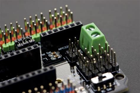 gravity nano i o shield voor arduino nano opencircuit